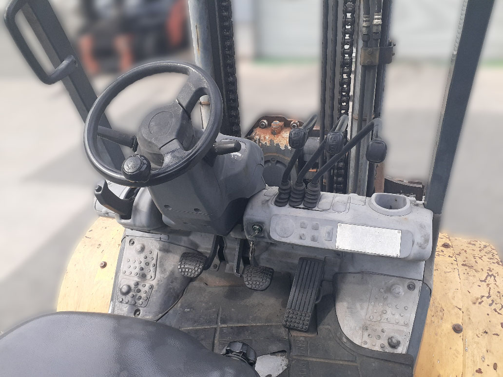 コマツ フォークリフト FD30T-16 買取実績 - トラック買取専門店【トラックファイブ】高額買取強化中